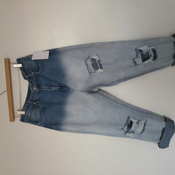 love, Fire | Jeans | Nwt Love Fire Highrise Relaxed Ripped Jeans Sz 5 ...